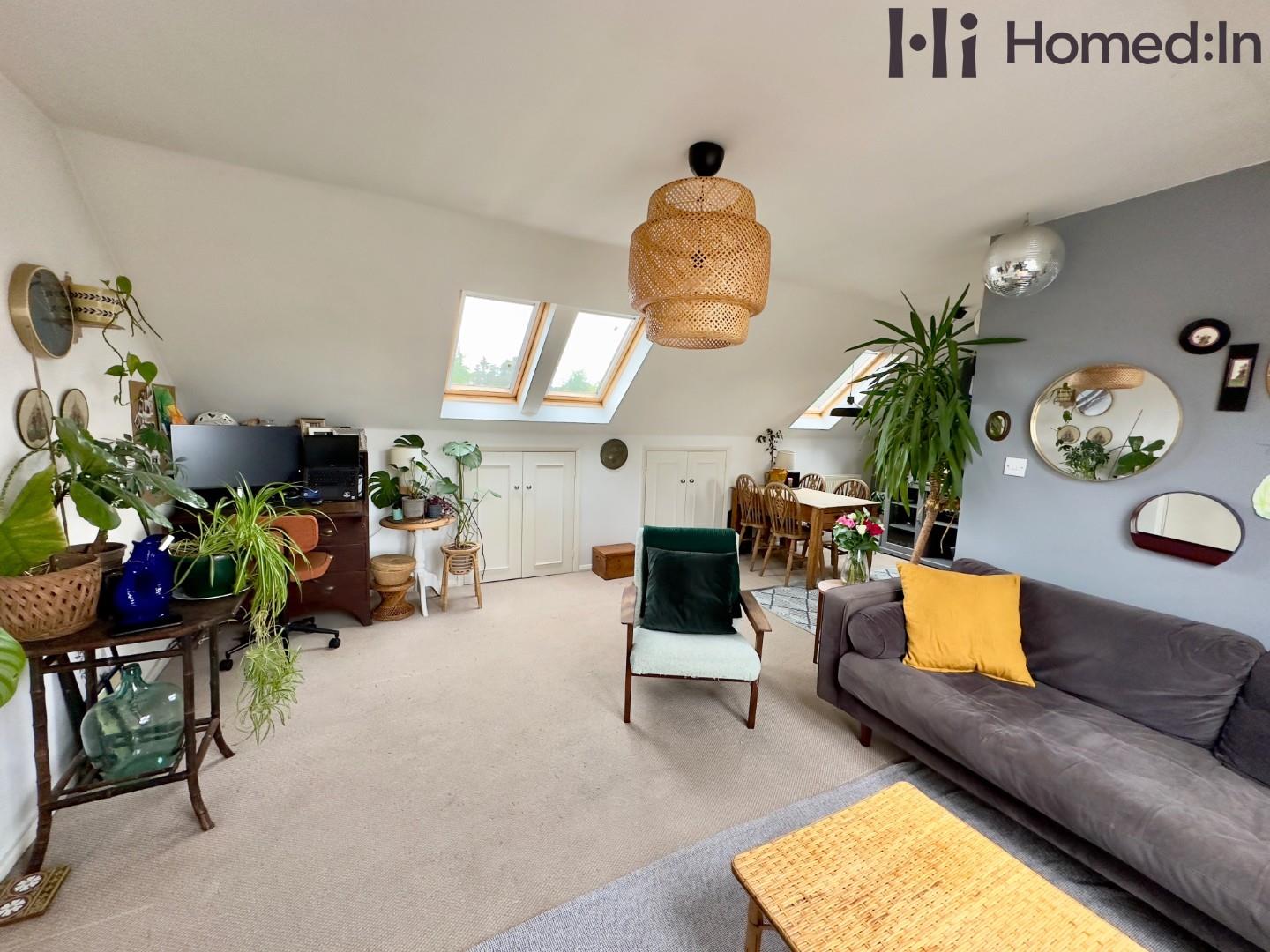 2 Bed, 1 Bath Property For Sale in Horsham Road, BN14 0UZ
